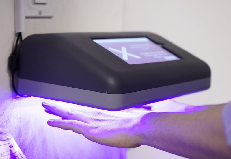 Scanner tracks kitchen employees’ handwashing habits - Catering Insight USA